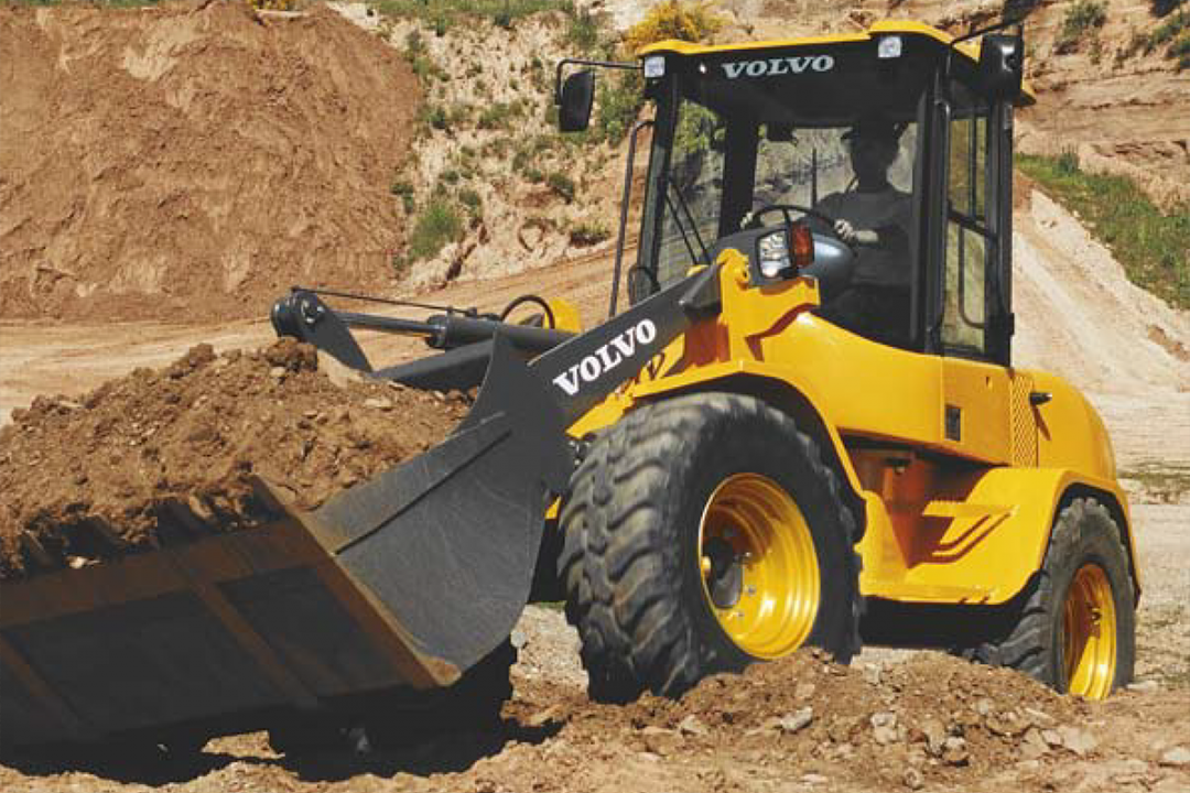 Loader-Rail-L35B - Loaderhire GLH